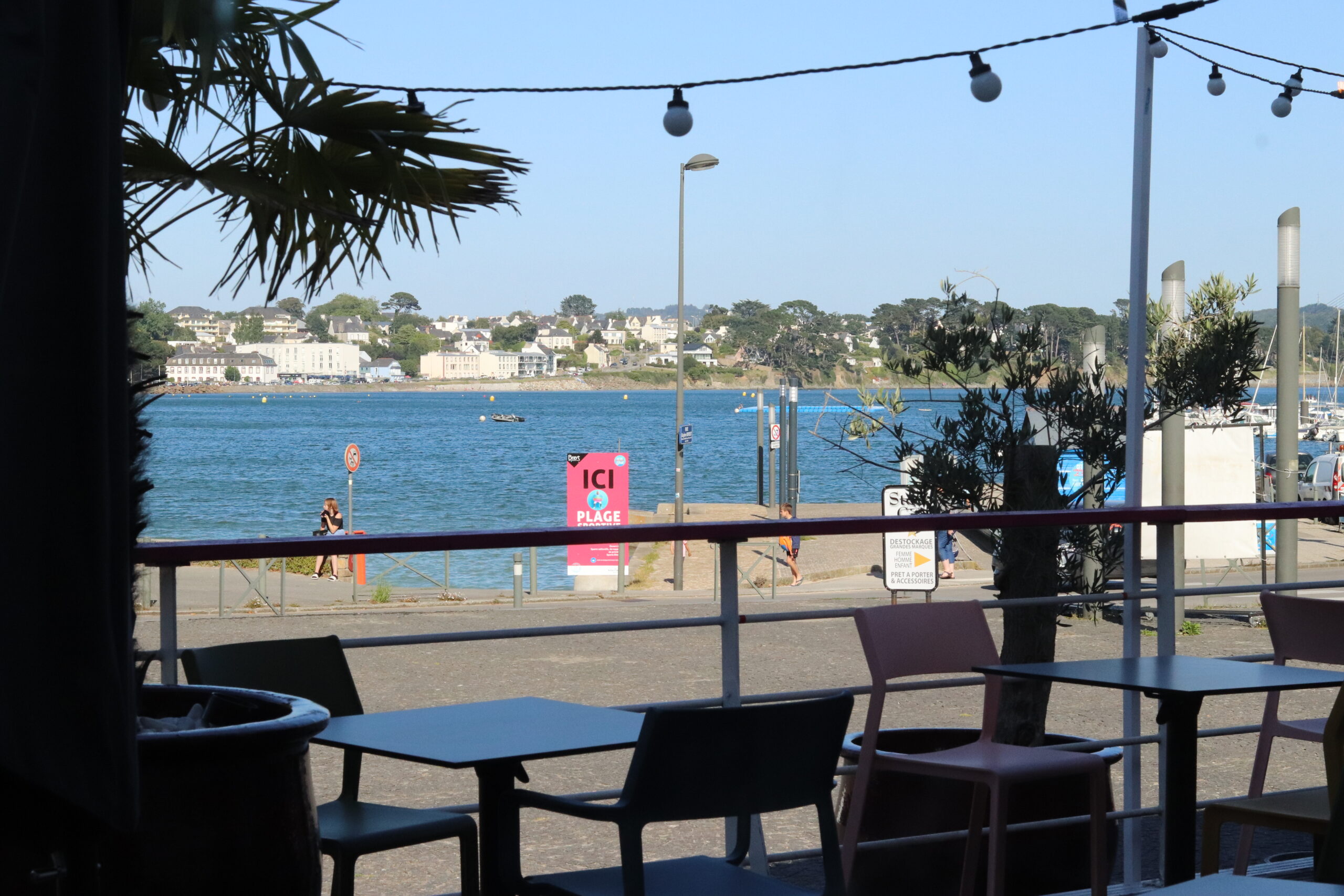 Contact - La Paillote